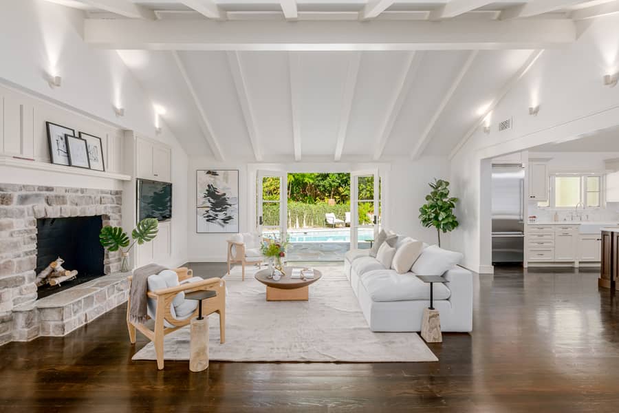 Secluded Fryman Canyon Updated Family Home