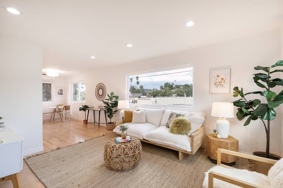 Hip 2-Story Detached Home in HLP