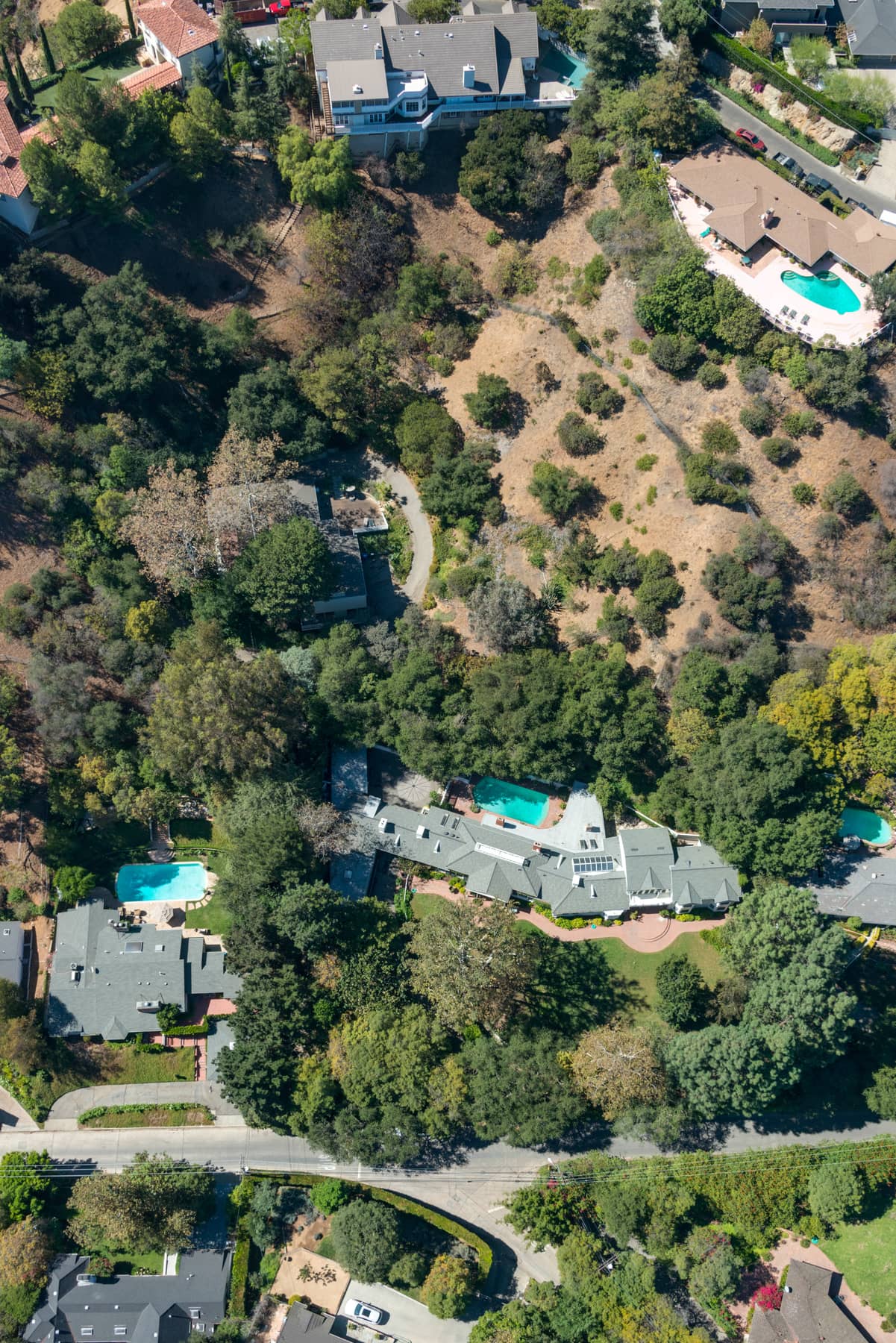 2301 Bowmont Dr, Beverly Hills, CA 90210