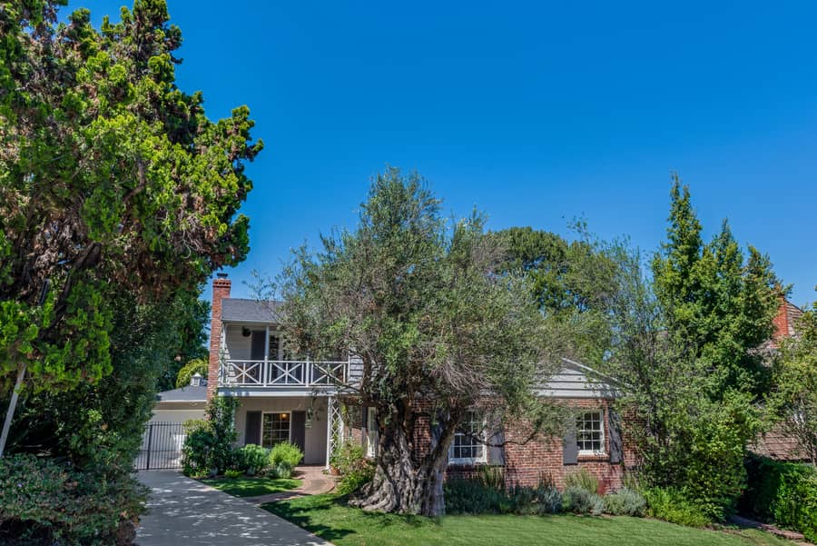 3617 Shannon Rd, Los Angeles, CA 90027