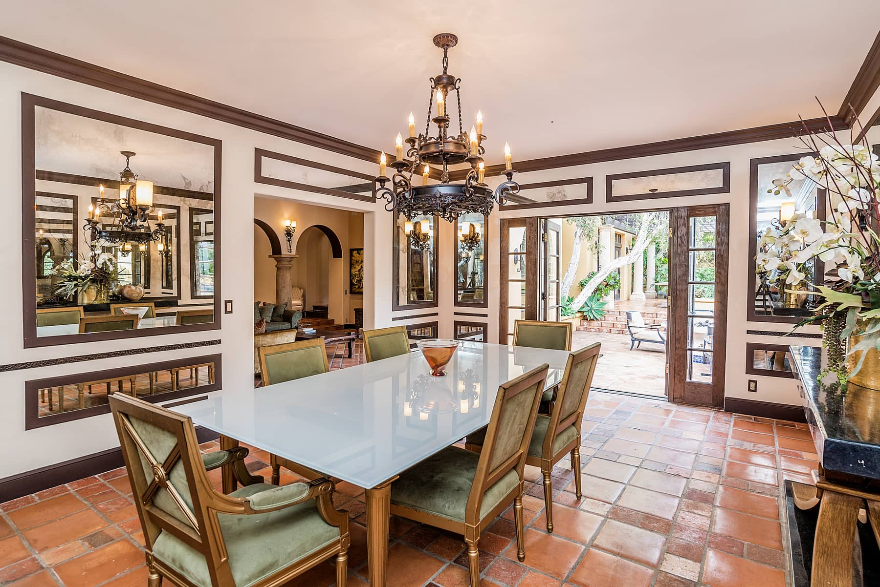 14144 Beresford Rd, Beverly Hills, CA 90210