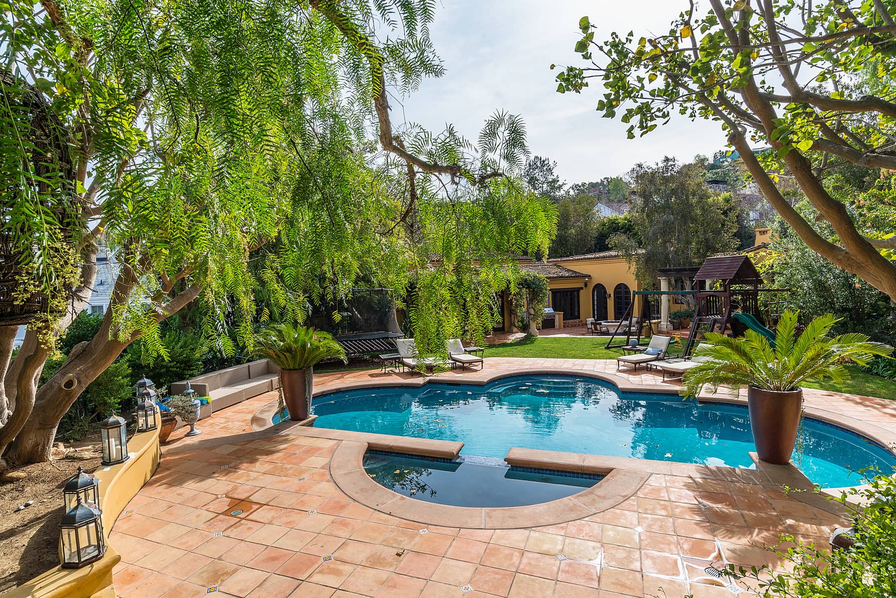 14144 Beresford Rd, Beverly Hills, CA 90210