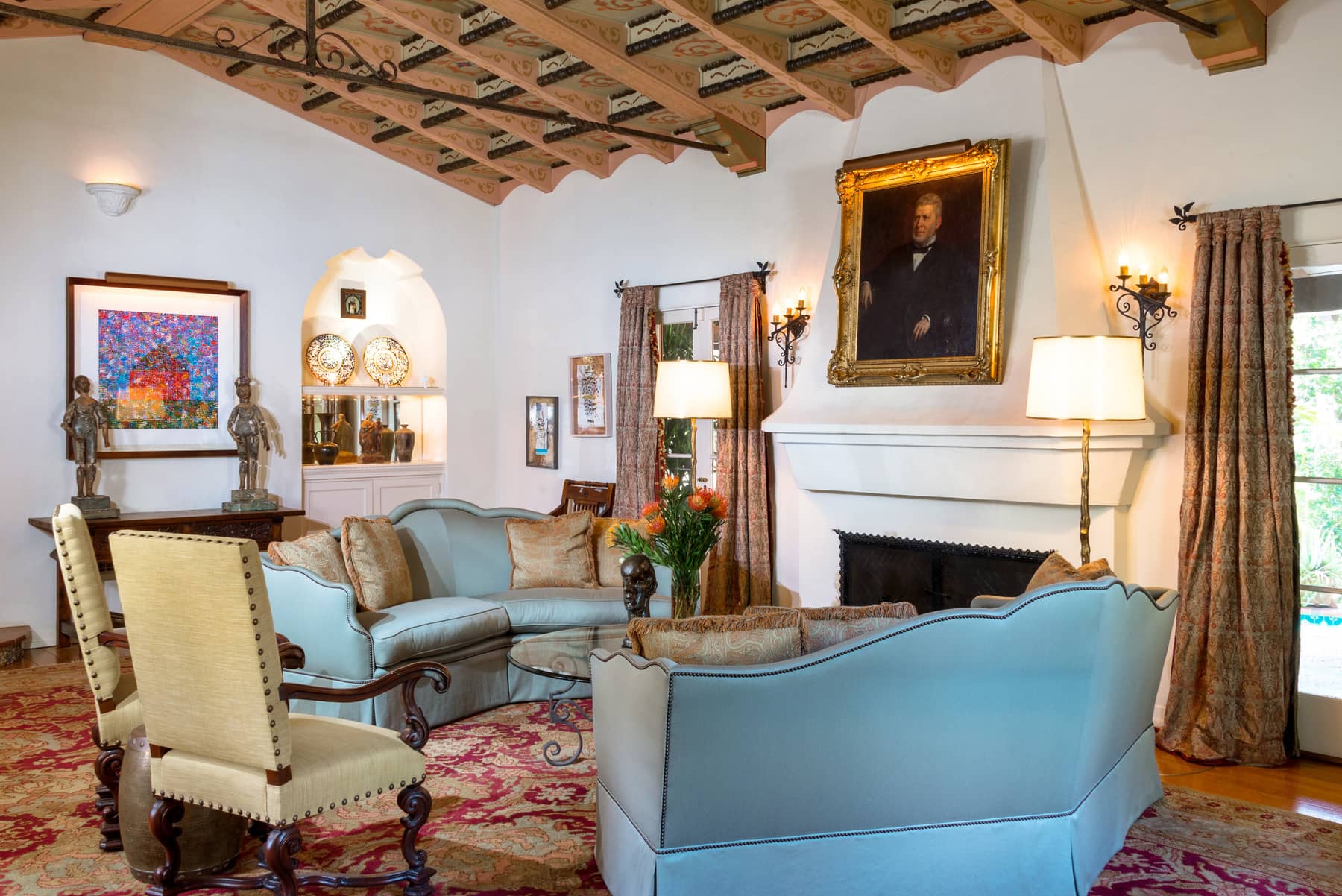 1661 Valley View Rd, Glendale, CA 91202