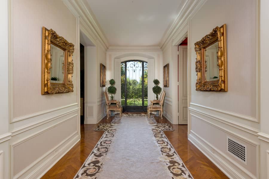 301 Copa De Oro Rd, Los Angeles, CA 90077