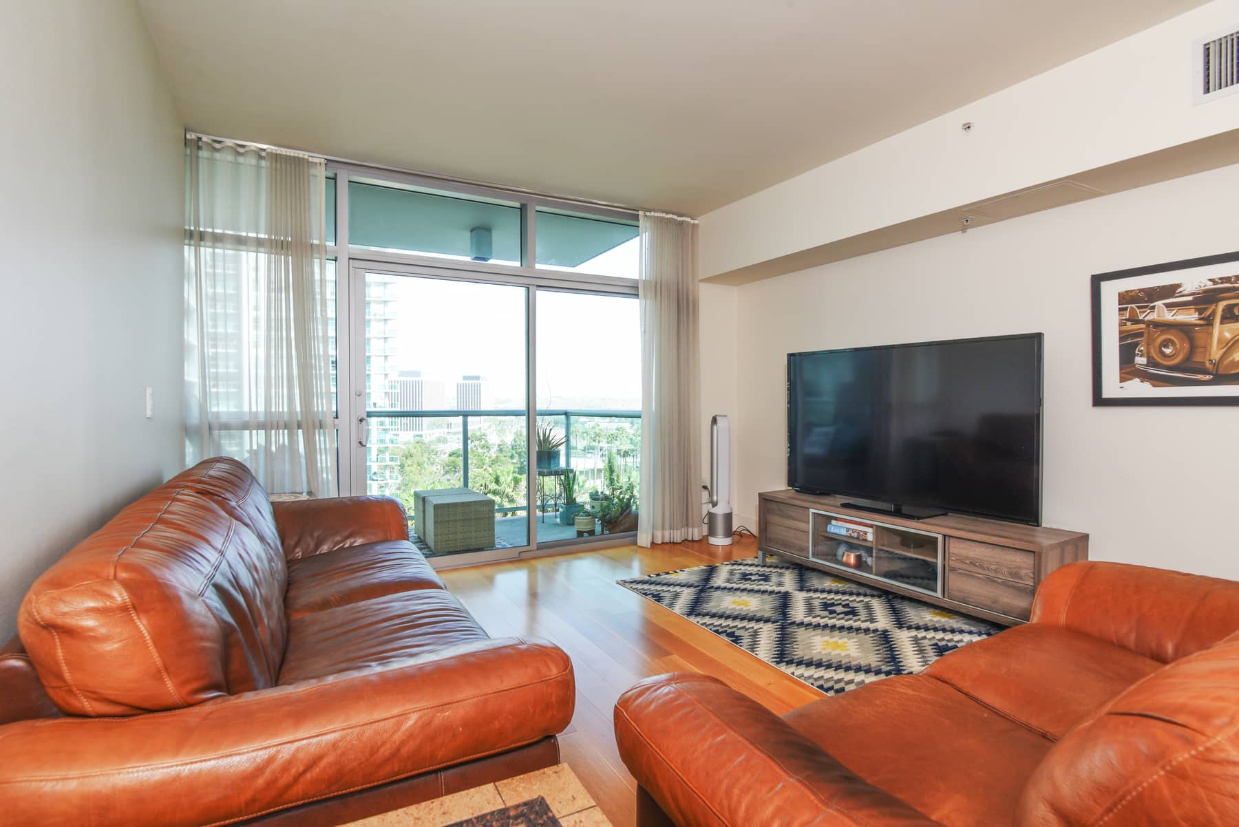 10th FLOOR CONDO WITH STUNNING VIEWS