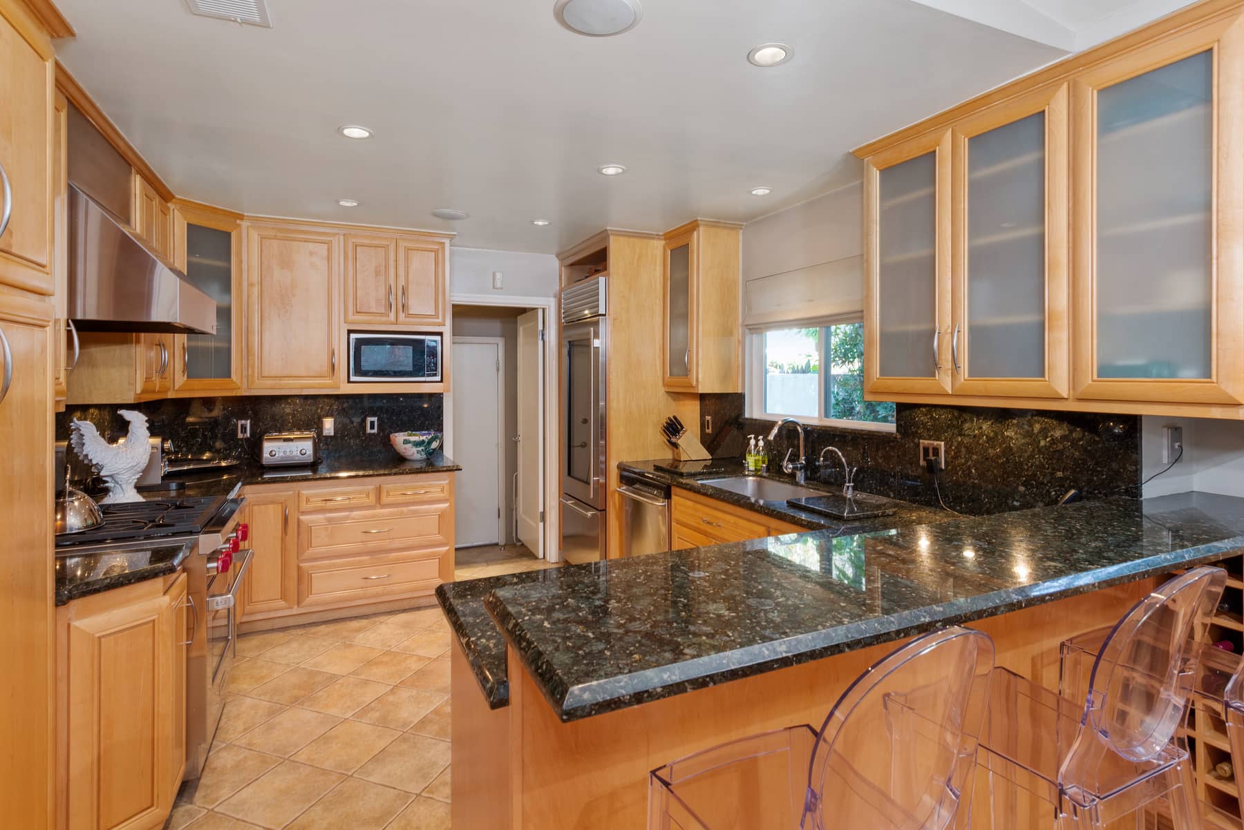 1585 Benedict Canyon Drive, Beverly Hills, CA 90210