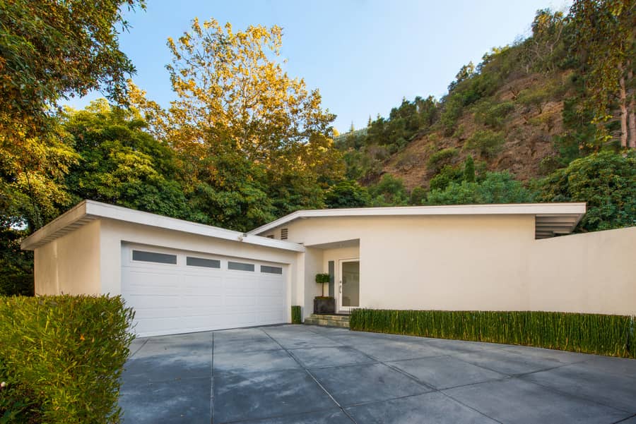 1585 Benedict Canyon Drive, Beverly Hills, CA 90210