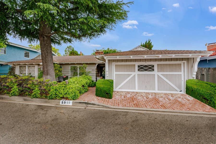 Sweet Ranch in Pastoral Bel-Air Hills