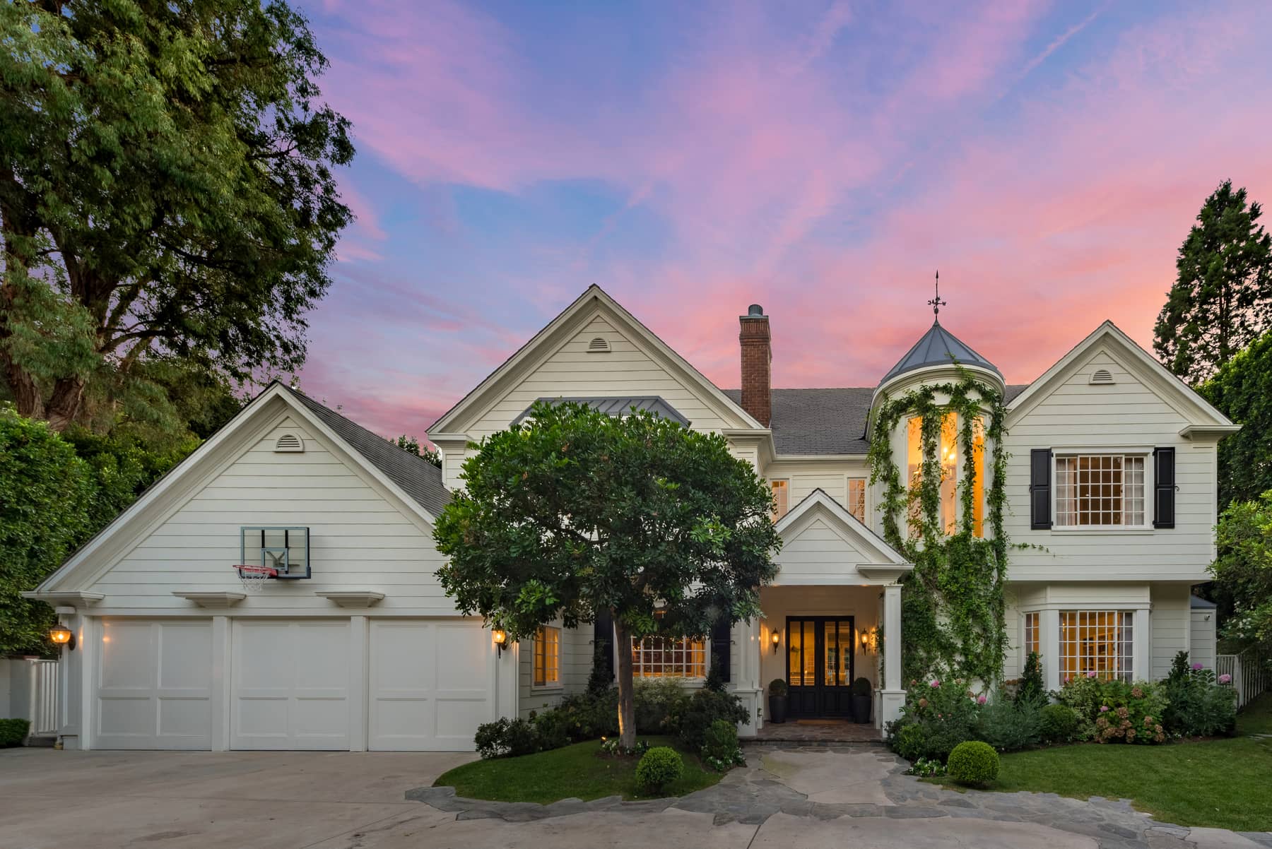 12097 Summit Cir, Beverly Hills, CA 90210, USA