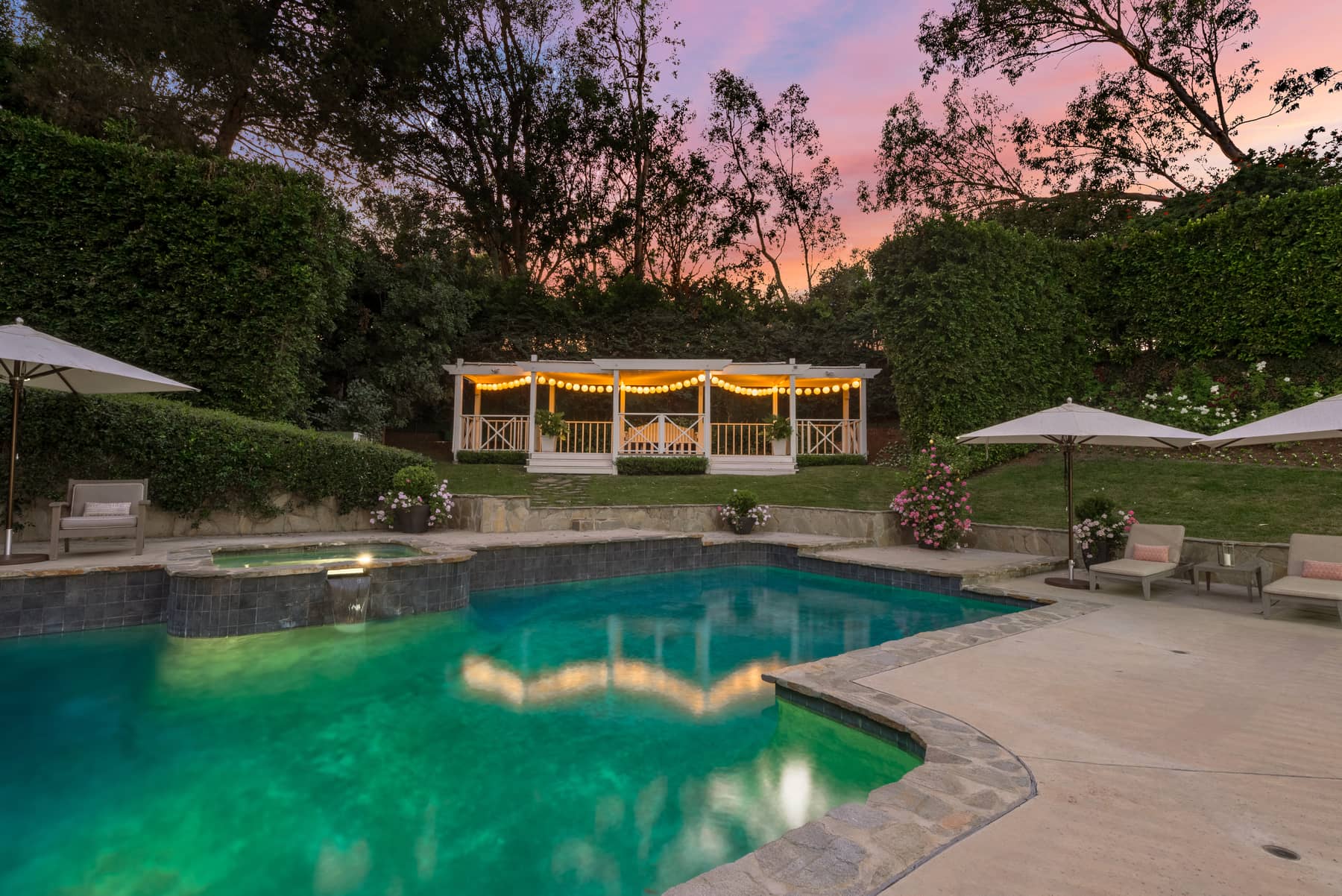 12097 Summit Cir, Beverly Hills, CA 90210, USA