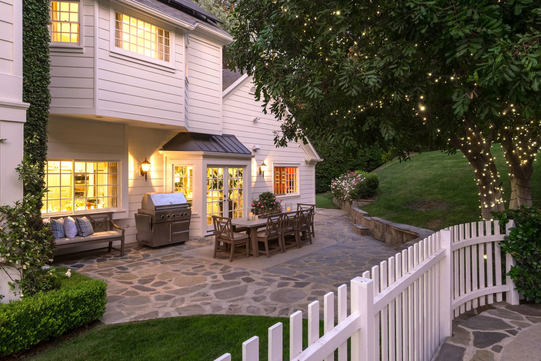 12097 Summit Cir, Beverly Hills, CA 90210, USA