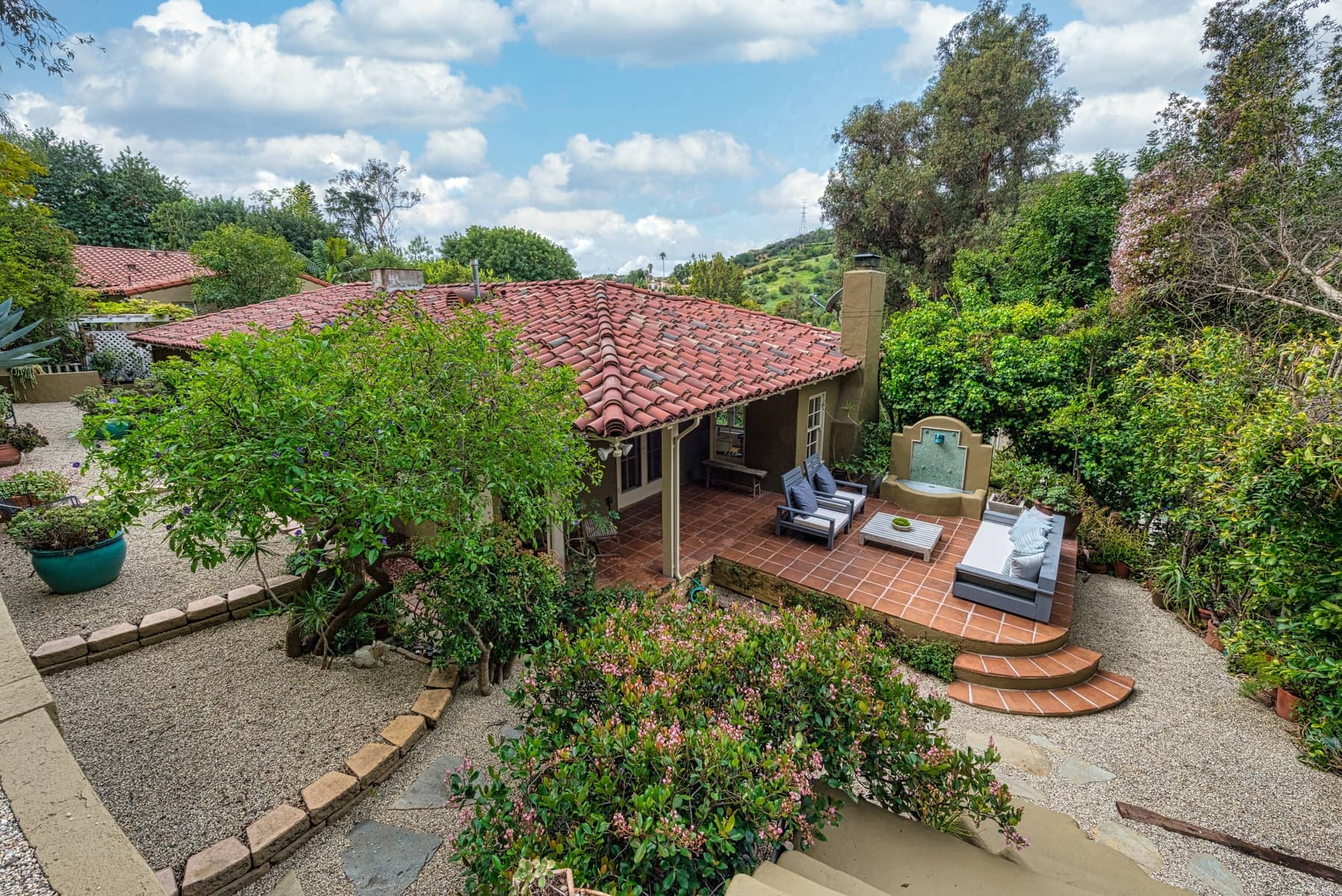 2763 Outpost Dr, Los Angeles, CA 90068, USA